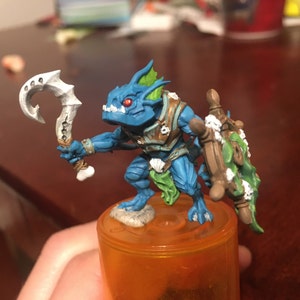 Female Goldmaw Lizard Archer 3D Printed Resin Miniature | Etsy