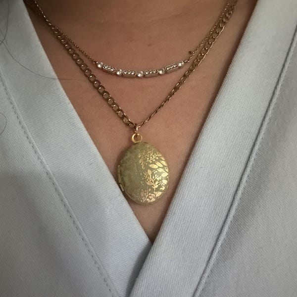 Gold Leaf Enamel Locket Flower Jewelry - Locket Photo Necklace - Etsy