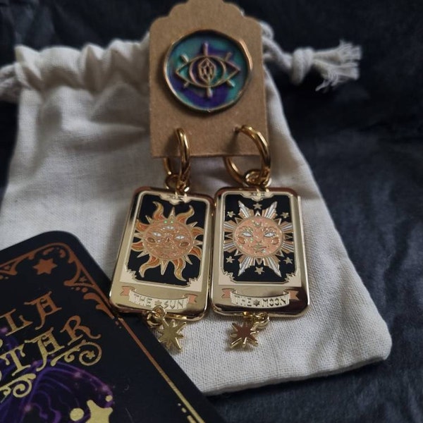 TAROT CARDS EARRINGS. Enamel Pin. Gold Finish, Hard Enamel. Green Witch ...