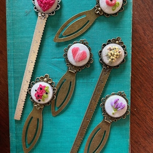 Medium Circle Embroidery Pendant Frame Kit, Embroidery Pendant and Tag ...