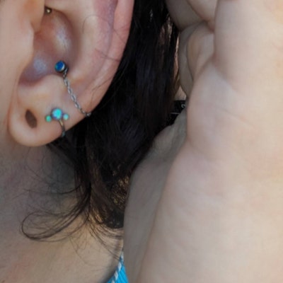 TITANIUM 16g Clicker With Triple Waterfall Chain for Ear Helix Piercing, Multiple Diameter ...