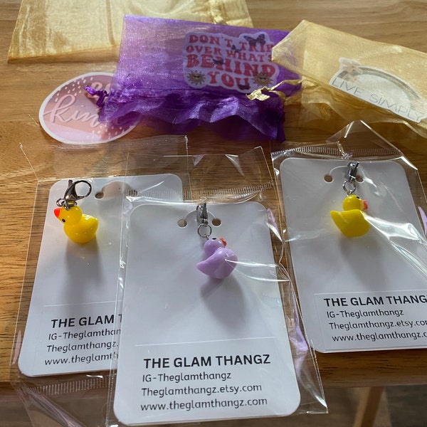 God is Greater Than the Highs and Lows Keychain, Motel Keychain ...