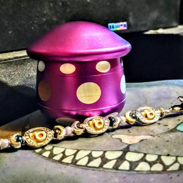 Rooster and Pheasant Feather Credit Card Clip With Skulls Bead Accents ...