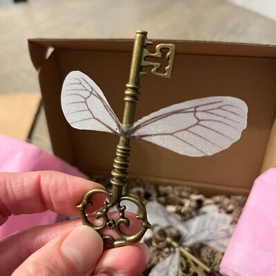 Large Flying Keys Antique Bronze, Unique and Handmade Beautiful Set ...