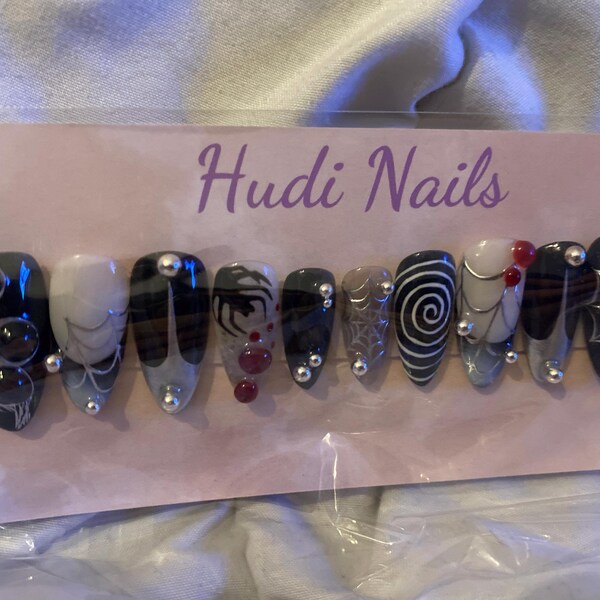 Stunning Acubi-style Nails Deep Blue Ombre Press on Nails Sparkling ...