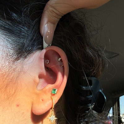 14K Solid Gold Flower Curved Barbell/green Leaf Cartilage Earring/16g ...