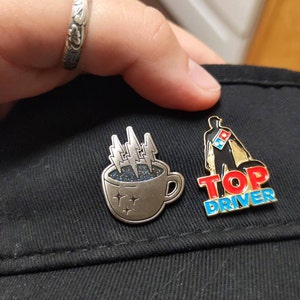 Flying Saucer Alien Motel Keychain - Etsy