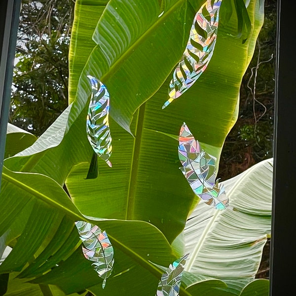 Crystal Window Cling Suncatcher, Prism and Holographic Rainbow Maker ...
