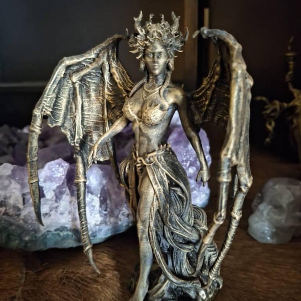 LILITH - Ishtar - Inanna - Statue Decoration - Historically Accurate ...