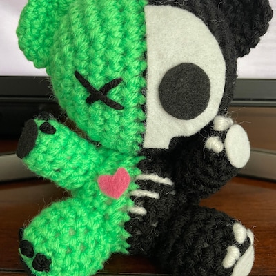Voodoo Doll Cute Teddy Bear Crochet Amigurumi Plush Animals Stuffed Toy ...