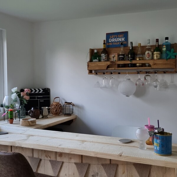 Floating Home Bar, Drinks Shelf, Gin Rack, Cocktail Display Cabinet ...