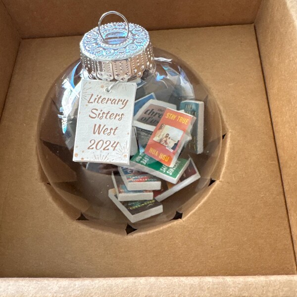 A Year of Books Custom & Personalized Miniature Book Ornament - Etsy Canada