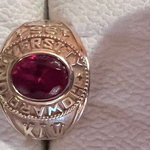 Customizable Class Ring for Women, Exclulsive Design With Heart and ...