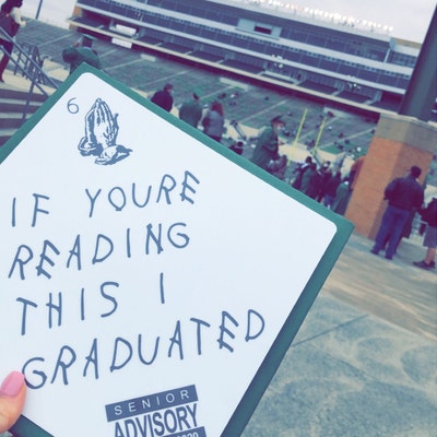 Grad Cap Topper If You're Reading This I Graduated Drake , Graduation ...