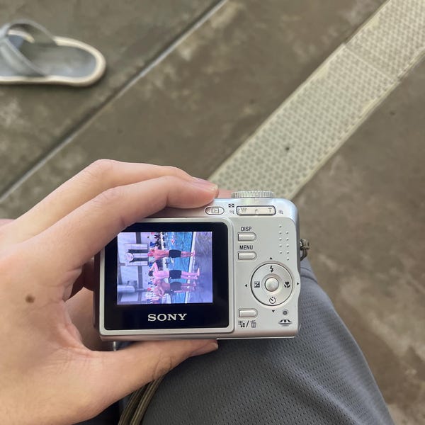 SONY Cyber-shot DSC-W7 Silver 7.4MP Digital Compact Camera Working FULL ...