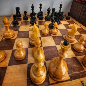 Vintage Swiss Made glass Eyed Chess Set With Marquetry Folding Chess ...