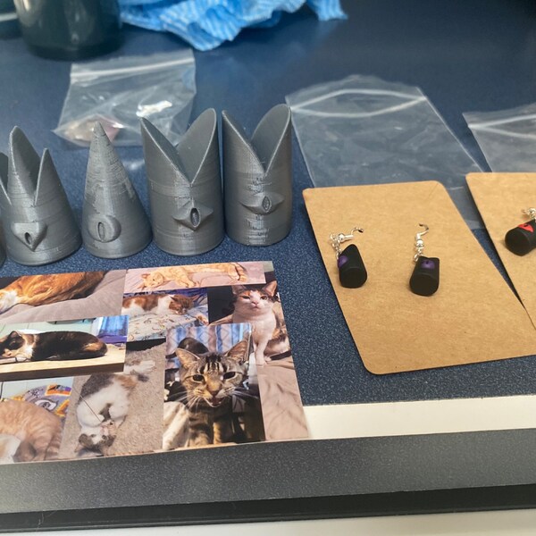 Bishop's of the Old Faith Crown Keychain Cult of the Lamb Hand Painted ...