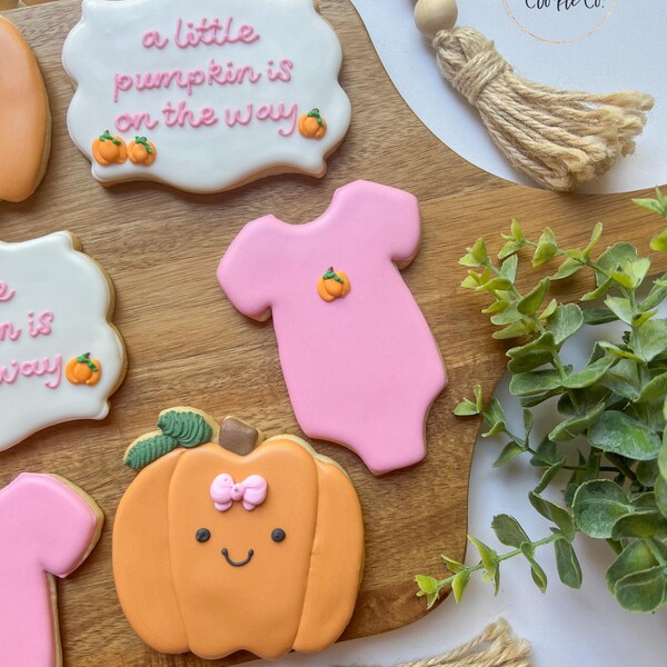 Royal Icing Pumpkins I Edible Toppers I Halloween Transfers - Etsy