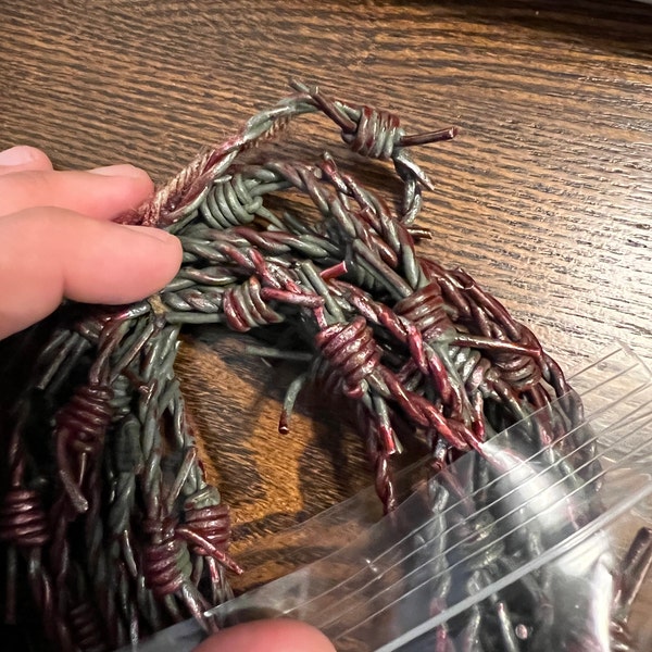 Wicked Wire Special Effects Barbed Wire 12 Foot Halloween Bloody ...