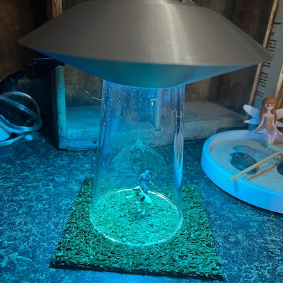 Ufo Alien Abduction Desk Lamp Sci Fi Silver Spaceship Outerspace Space ...