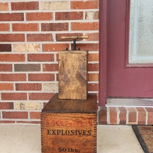 Blasting Machine, Dynamite Plunger, Tnt, Prop, TNT Detonator - Etsy