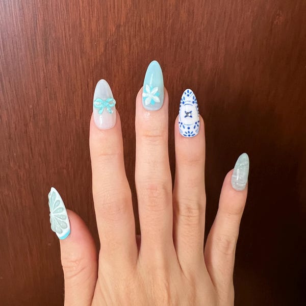 Blue Porcelain Flower Press on Nails, 3D Bow and Bloom Nail Art, Delft ...