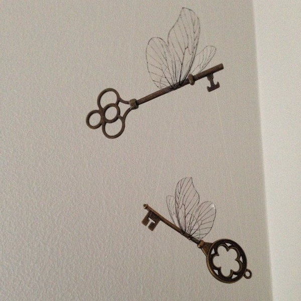 5 X Flying Keys With Wings – Various Types and Sizes – 5KEY5 - Etsy