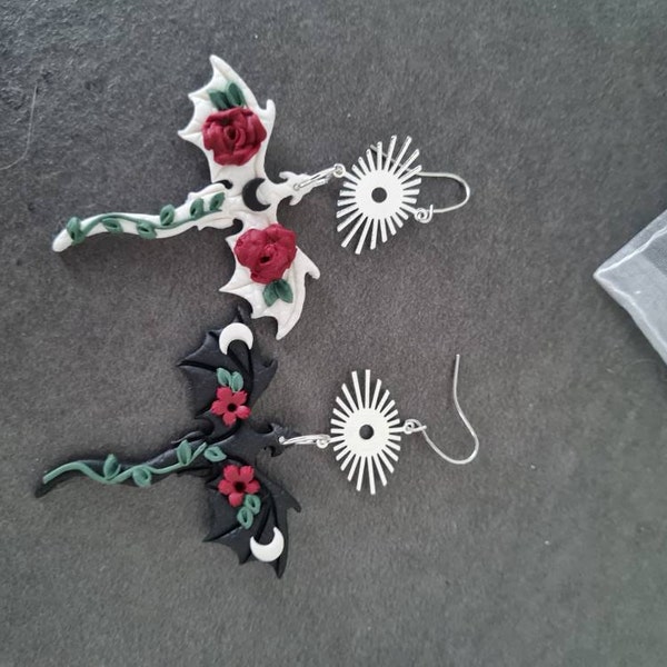 Gothic Dragon Earrings: Mismatched Fantasy Jewelry, Cosplay Goth ...