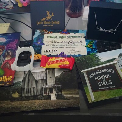 Skeleton Singer HOCUS POCUS I Put A Spell on You Enamel Pin - Etsy