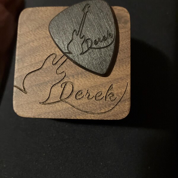 Personalized Wooden Guitar Picks Box,custom Engraved Guitar Pick Holder ...