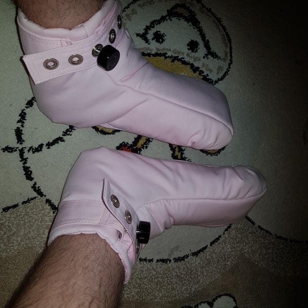 Crawling Habit Training Restraining Booties With Spikes and Segufix ...