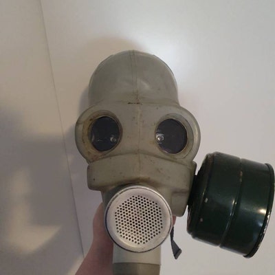 Military Issue PMG Gas Mask & Filter Full Face Respirator NBC Genuine ...