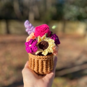 Crochet Flower Basket Pattern Crochet Flower Pattern Flower Basket Crochet Flowers Mini Flower ...