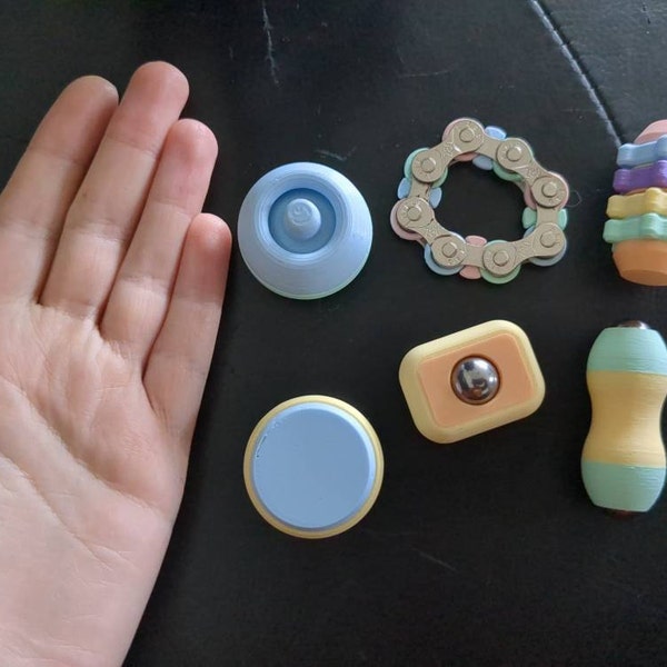 Amelie Wiggle/orb Wiggle Fidget Toy - Etsy