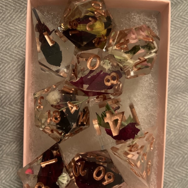 Wedding Flower Dice Set | Custom 20-sided Dice Set | Dried Flower ...