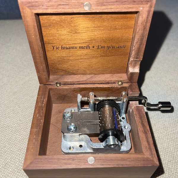 Personalized Music Box Small Vintage Wooden Music Box Walnut Natural ...