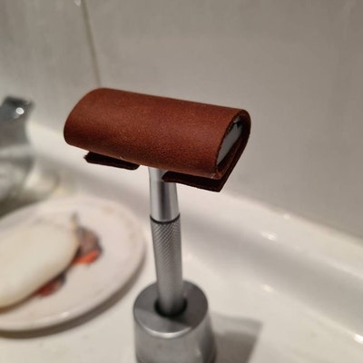 Customized Edge Razor Protector Case, Leather Razor Cover, Handcrafted ...