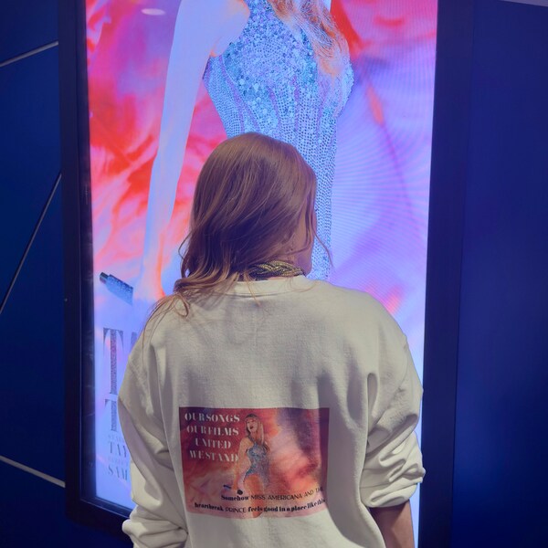 Swiftie Passport Cover (holds ID and Credit Cards Too!) - Etsy