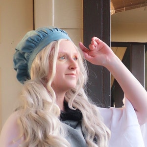 Renaissance muffin cap hat medieval caul off white linen | Etsy