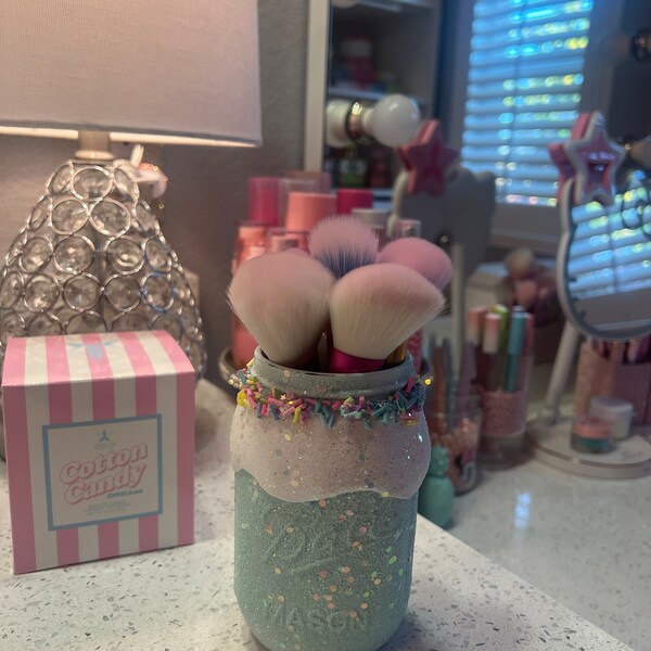 Pint Candy Land Decor Gumdrop Mountain Sprinkle Vase Jar Glitter Pastel ...