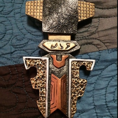 Star Trek Klingon MEDAL of VALOR Resin Prop Pin - Etsy