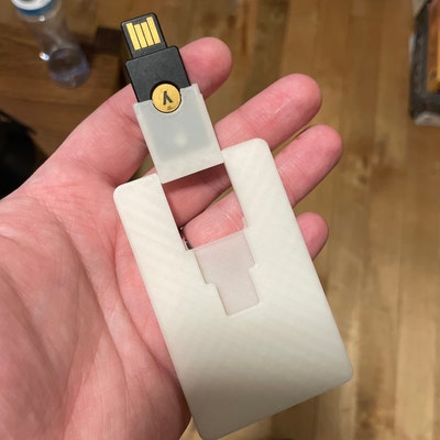 3D Printed Tri-fold Safenet OTP 110 and RSA Badge Holders multi Color ...