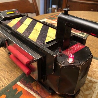 Ghostbusters Spirit or Walmart Trap Plug and Play Bar Graph Light ...