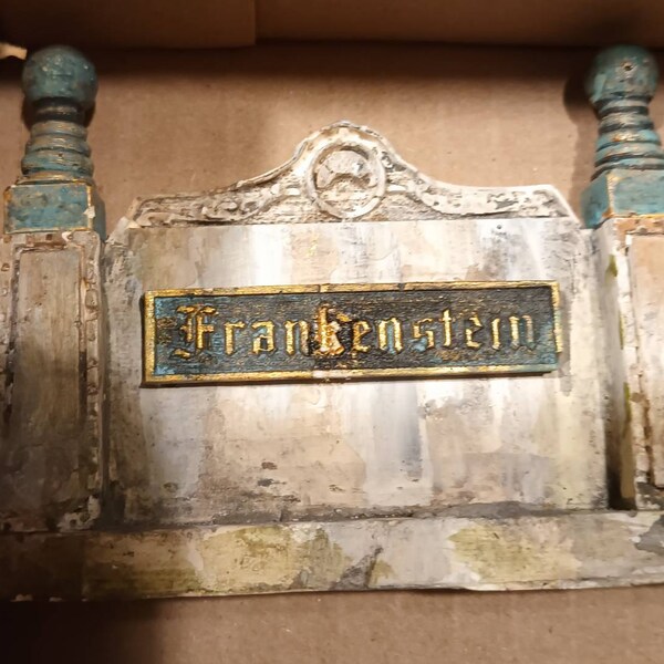 Set of 3 Distressed Miniature Tombstones , Cemetary - Etsy