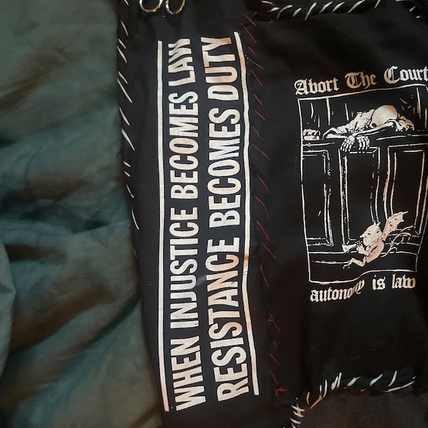 INJUSTICE LARGE PATCH Theres a Bunch of Words Here so Just Look at the ...