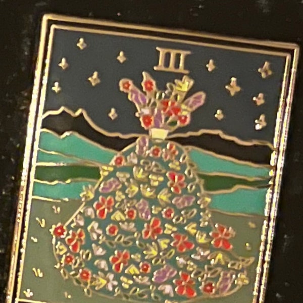 Midsommar May Queen Tarot Hard Enamel Pin! | the Empress Tarot Pin - Etsy