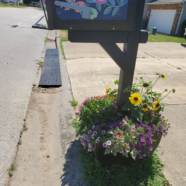 Snappot® Mailbox Planter Box - Resin Planter Extra Large Flower Pot ...