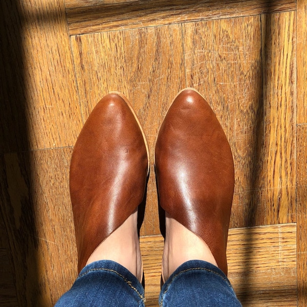 The Sandy. Classic Gold || Handmade Shoes, Minimal and Soft || Made to ...