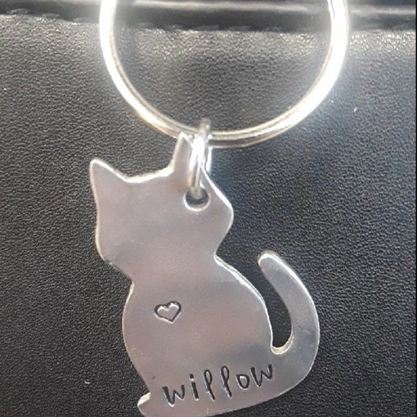 Cat Lover Keychain - Add Your Cats Name or a Small Wording - Cat Metal ...