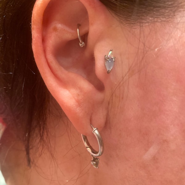 16G* Light Blue Moon Stone With AB Stone Cartilage Piercing/top Design ...